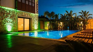 10 piscinas exteriores 