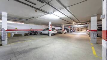 Apartamento, 3 quartos, varanda | Terrenos do alojamento