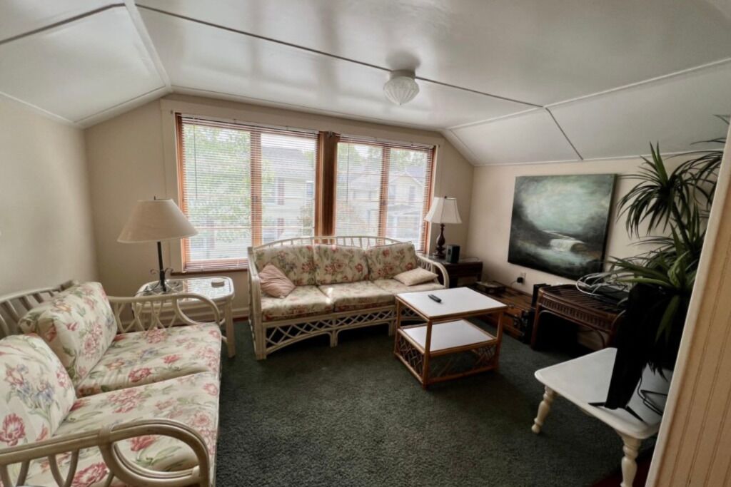 Charming 2-kitchen, 3-bath, 4-bedroom House With Heat & Ac In Lakeside, Oh - 凱利斯島