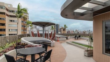 Apartamento superior | Opções para refeição ao ar livre