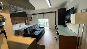 Apartamento Deluxe, varanda, Vista para a cidade | Vista do quarto
