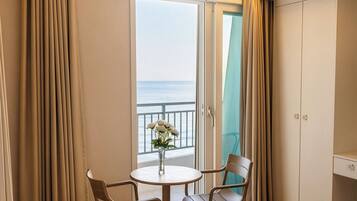 Quarto duplo luxo, vista para o mar | Opções para refeição