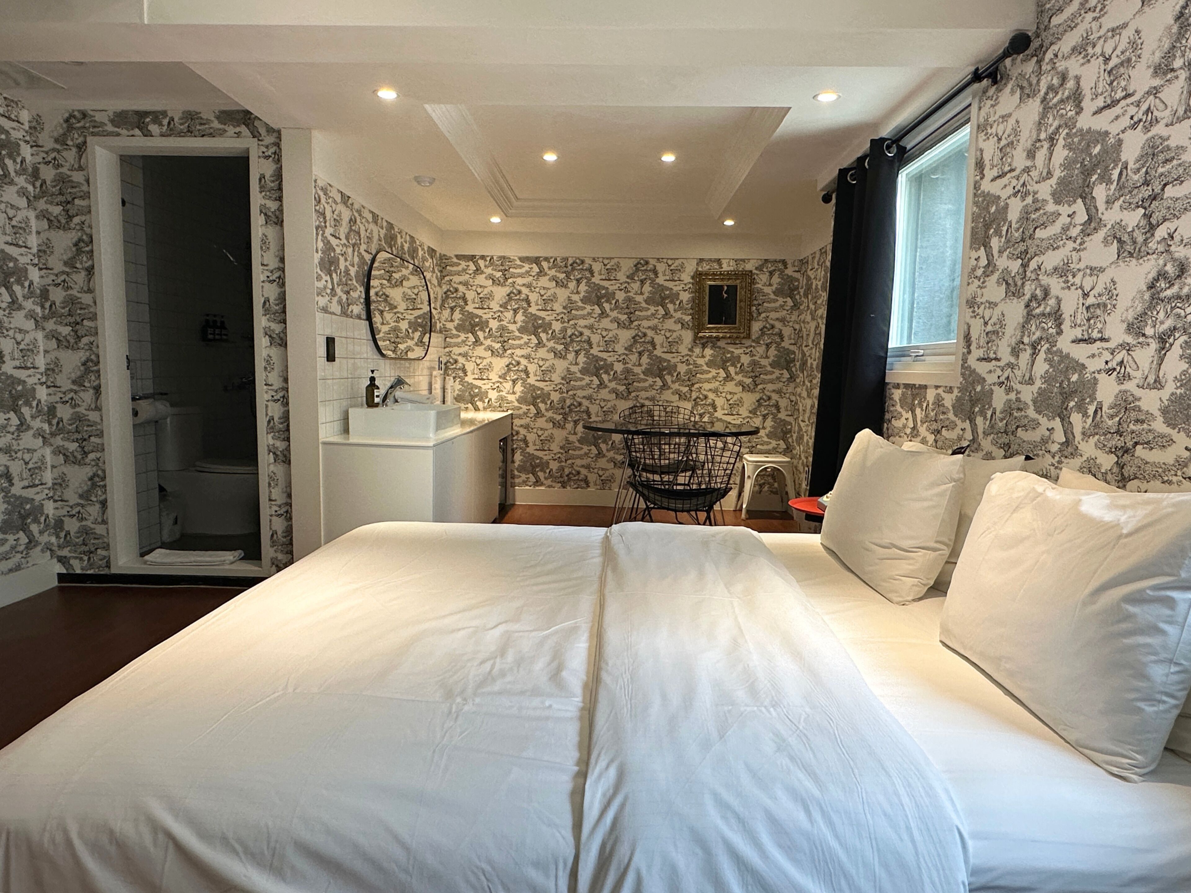 Quarto Superior | Wi-fi grátis, roupa de cama fornecida 