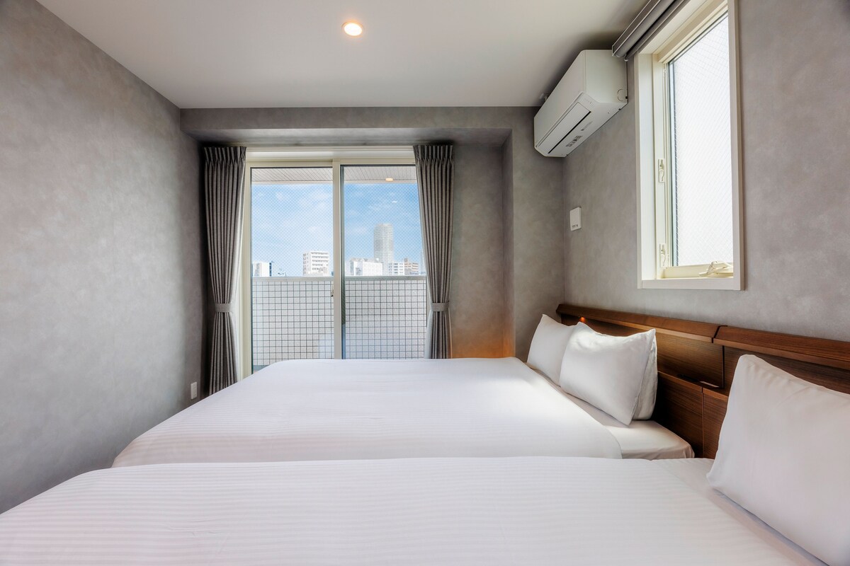 Quarto Twin Standard | Secretária, Wi-fi grátis, roupa de cama fornecida 