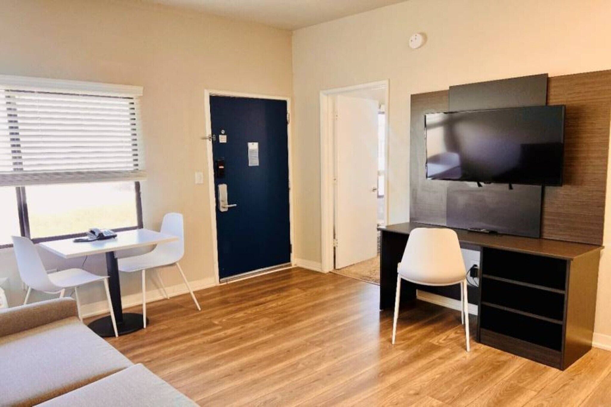 1 Queen Bed | Non-smoking, Kitchen, Sofa-bed - Sonora