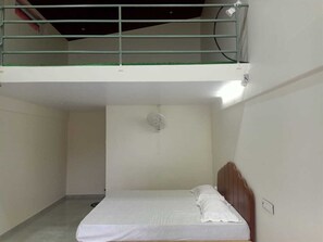 Duplex básico, vista para o jardim | Wi-Fi de cortesia