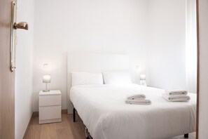 Apartamento Comfort | Edredões de penas, com decoração personalizada 