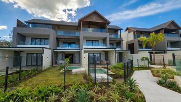 Duplex família, sacada, vista para a praia | Fachada