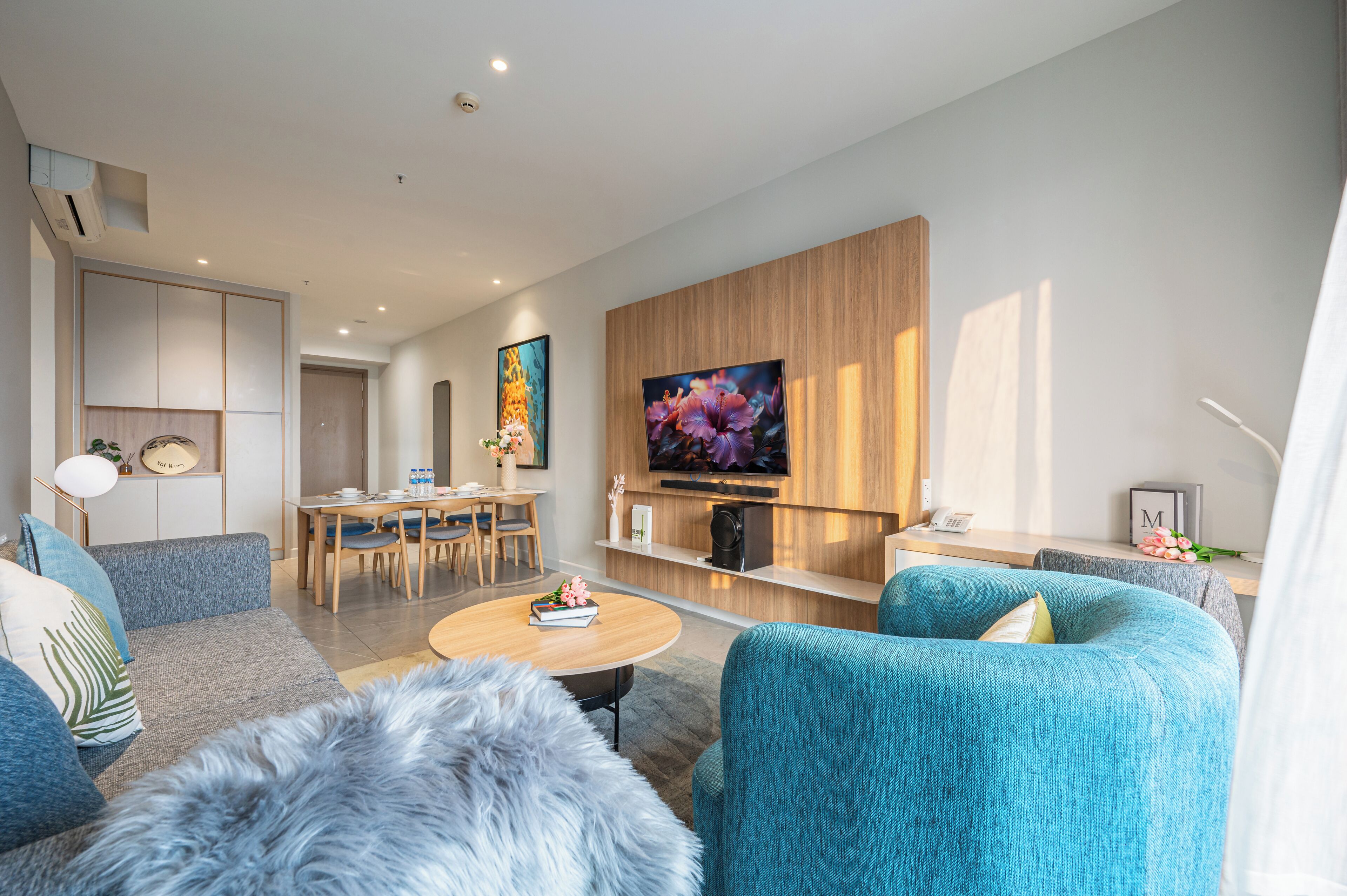 Apartamento Sénior, 3 quartos, varanda, Vista para a cidade | Sala de estar