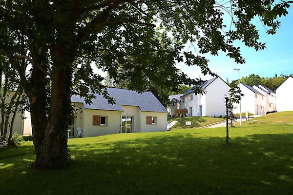 Audierne Duplex Cottage For 6 - Audierne