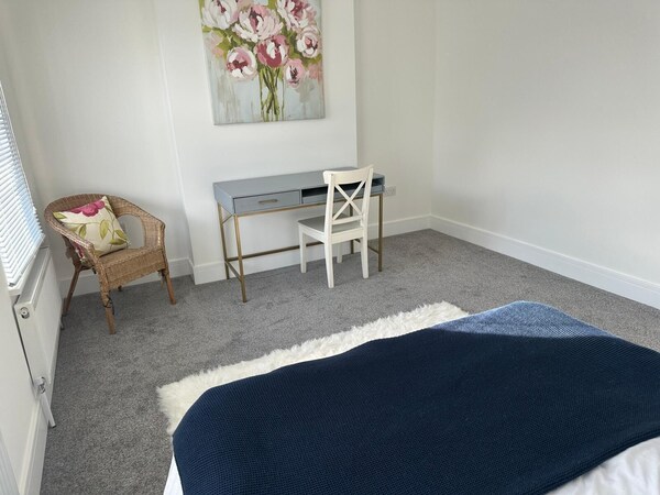 Spacious London 3 Bedroom Garden House - Chelsea