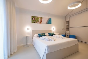 Quarto Duplo Standard | Minibar, cofre no quarto