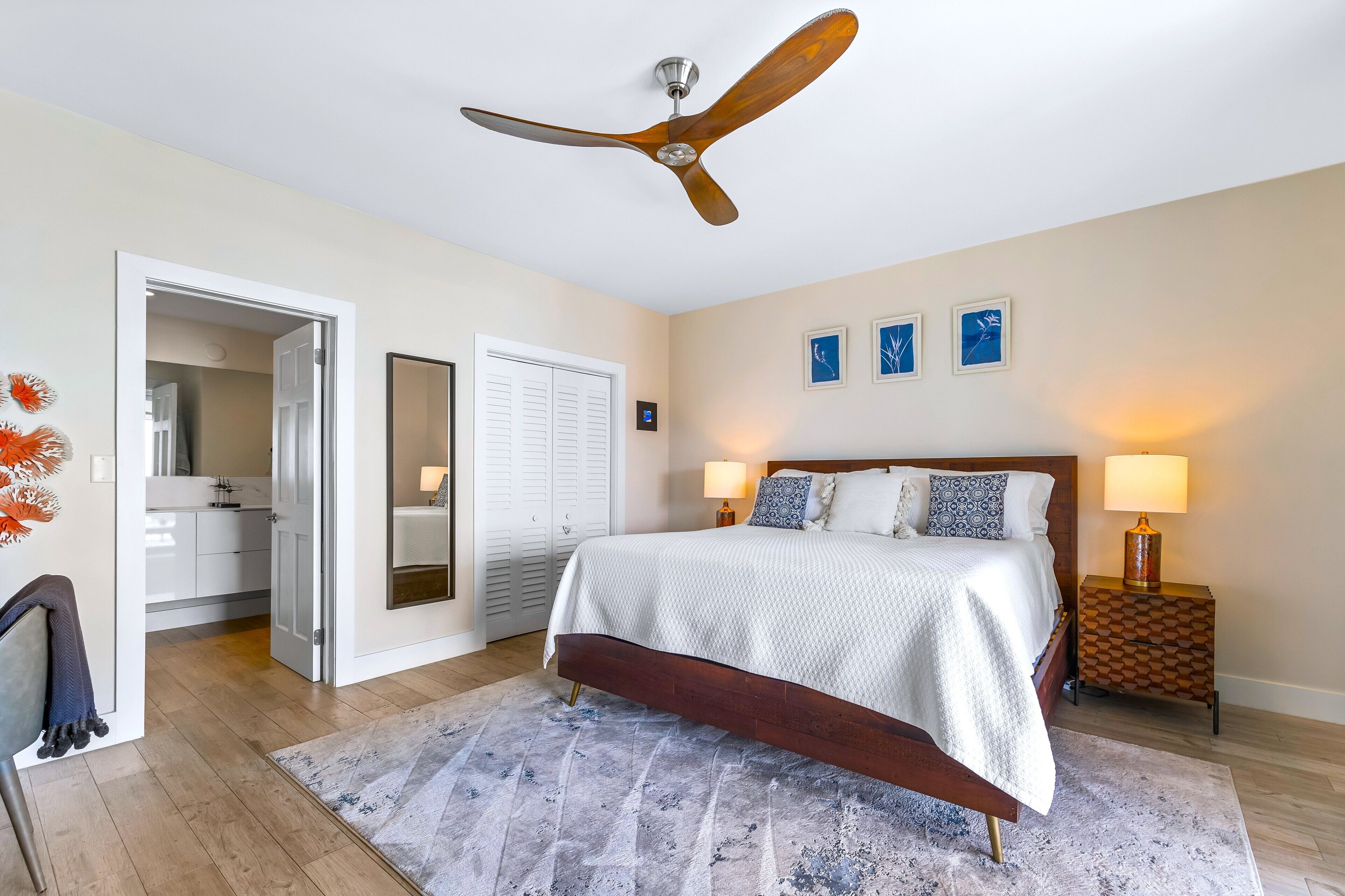 Penthouse de Luxo, 3 quartos, vista para a praia, em frente à praia | Cortinas/cortinados opacos, ferro/tábua de engomar, Wi-fi grátis 