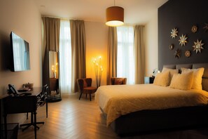 Quarto Duplo Deluxe, Vista para a cidade | Minibar, quartos insonorizados, Wi-fi grátis, roupa de cama fornecida 