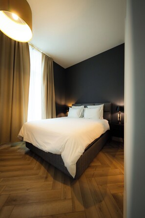 Quarto Duplo Superior, Vista para a cidade | Minibar, quartos insonorizados, Wi-fi grátis, roupa de cama fornecida 