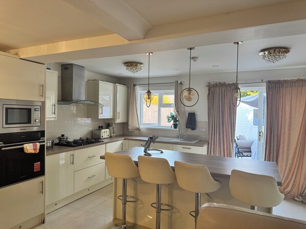 Immaculate three bedroomed house in Shakespeare’s birth place 口コミ、宿泊料金 ...