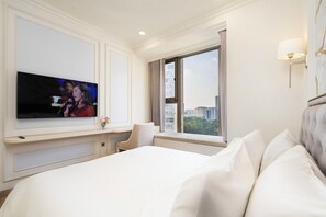 Apartamento Signature, vista para o rio | Secretária, secretária adequada para computadores portáteis 