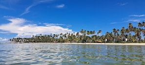 Na praia, praia de areia branca, snorkel