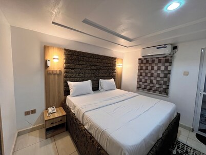 kelvin cameo resort hotel