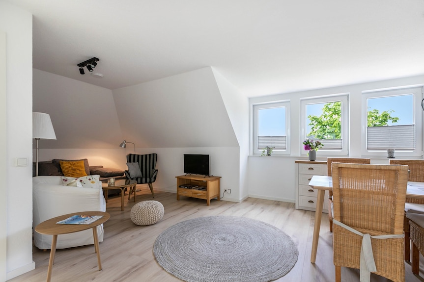 New - Artists Retreat Halebüll With Sea View, Shared Terrace And Wi-fi - Husum