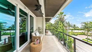 Vila (Multiple Bedrooms) | Sacada