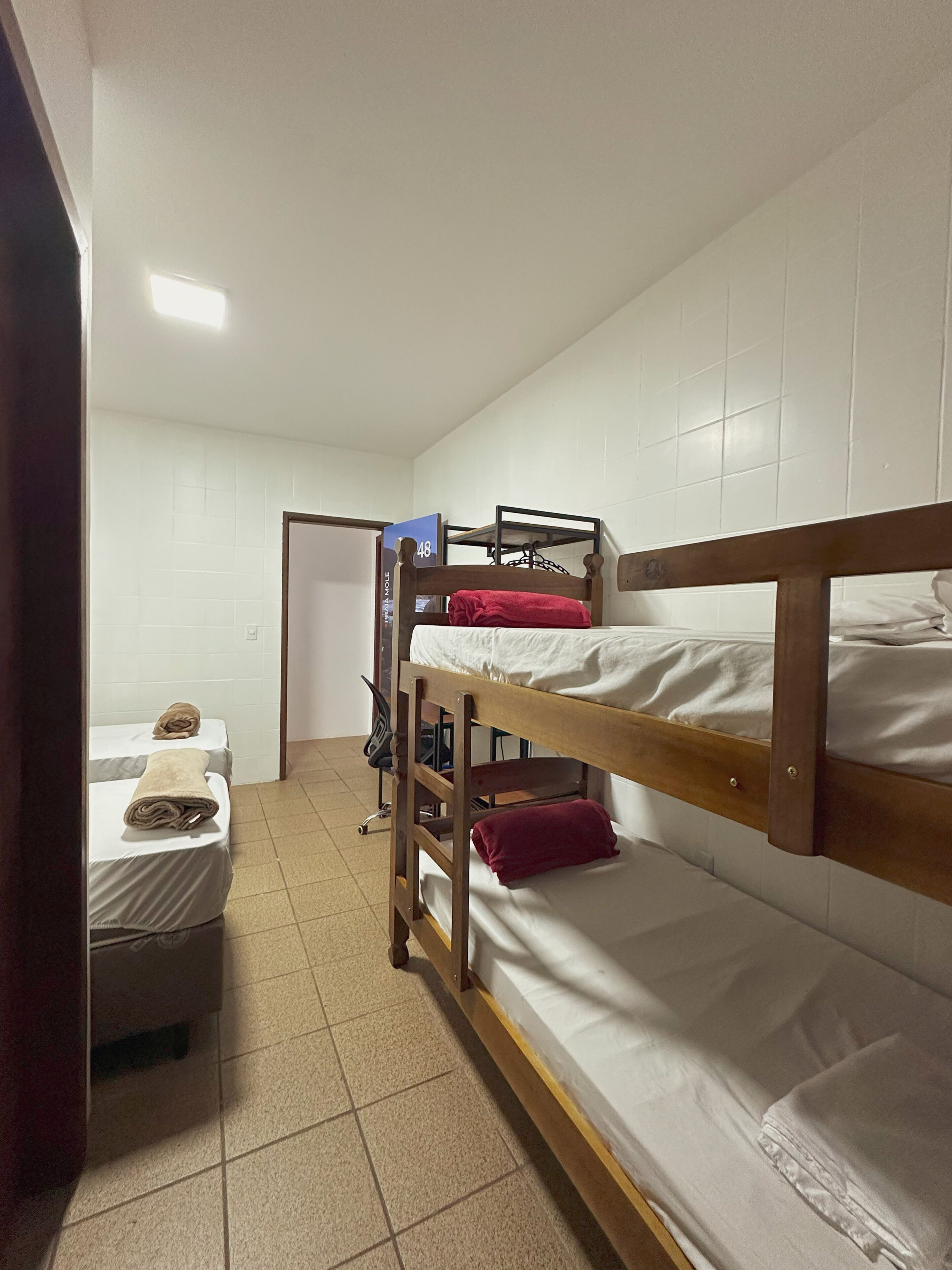 Quarto Quádruplo Comfort, casa de banho privativa, no canto | Wi-fi grátis, roupa de cama fornecida 