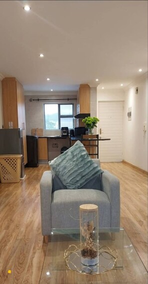 Apartamento, 2 quartos, para fumantes, sacada | Parte interna