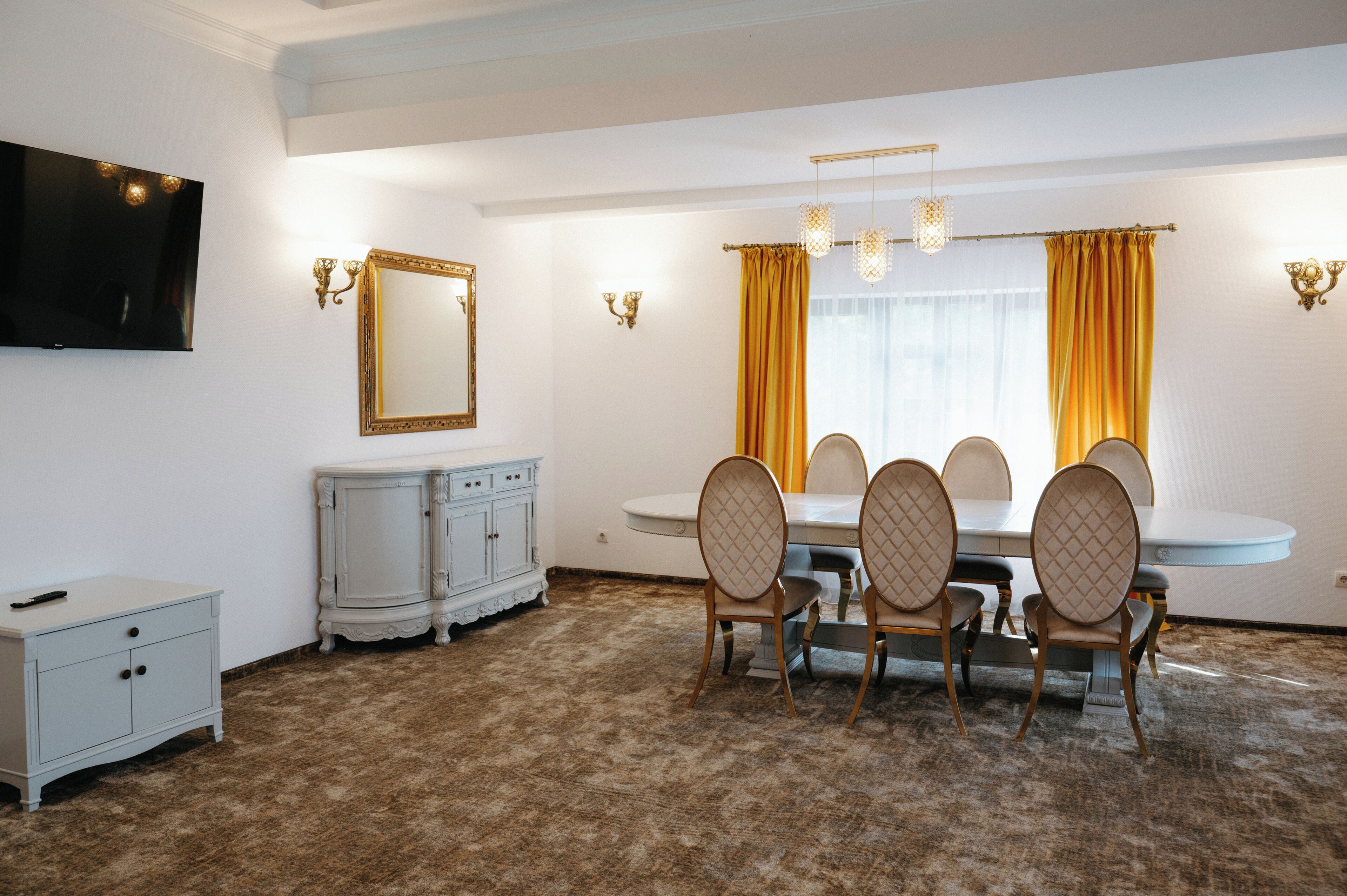 Apartamento luxo, 1 quarto | Opções para refeição no quarto