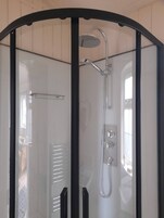 Cabana, 1 quarto, sacada, vista para o jardim | Banheiro
