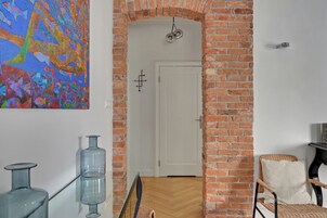 Apartamento Deluxe, 1 quarto, Vista para a cidade, junto à praia | Interior