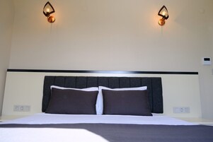 Quarto triplo standard | Roupa de cama