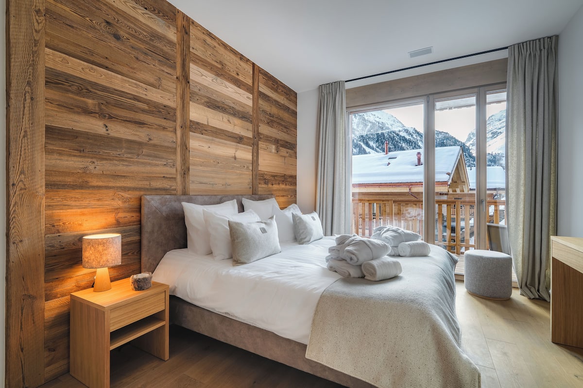 Alpine : Appartement 64 | Roupas de cama premium, cofres nos quartos, berços grátis