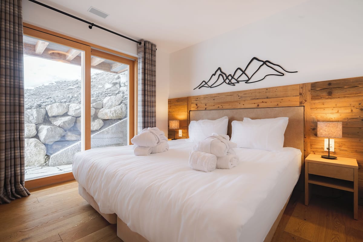 Alpine : Chalet D2 | Roupas de cama premium, cofres nos quartos, berços grátis