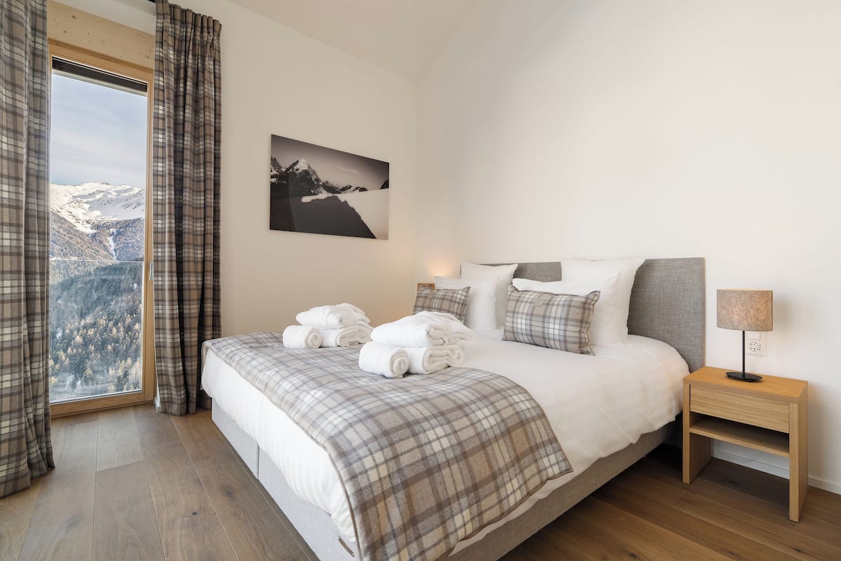 Alpine : Appartement 50 | Roupas de cama premium, cofres nos quartos, berços grátis
