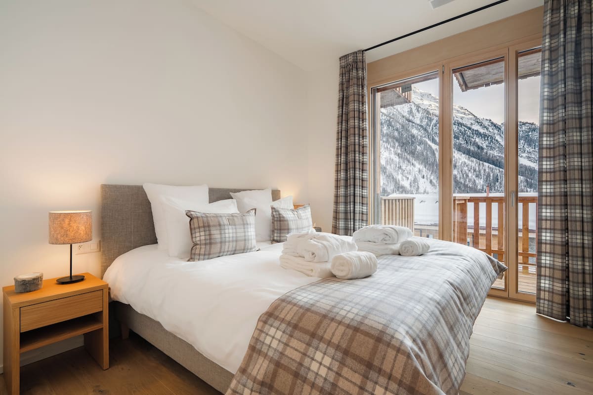 Alpine : Appartement 40 | Roupas de cama premium, cofres nos quartos, berços grátis