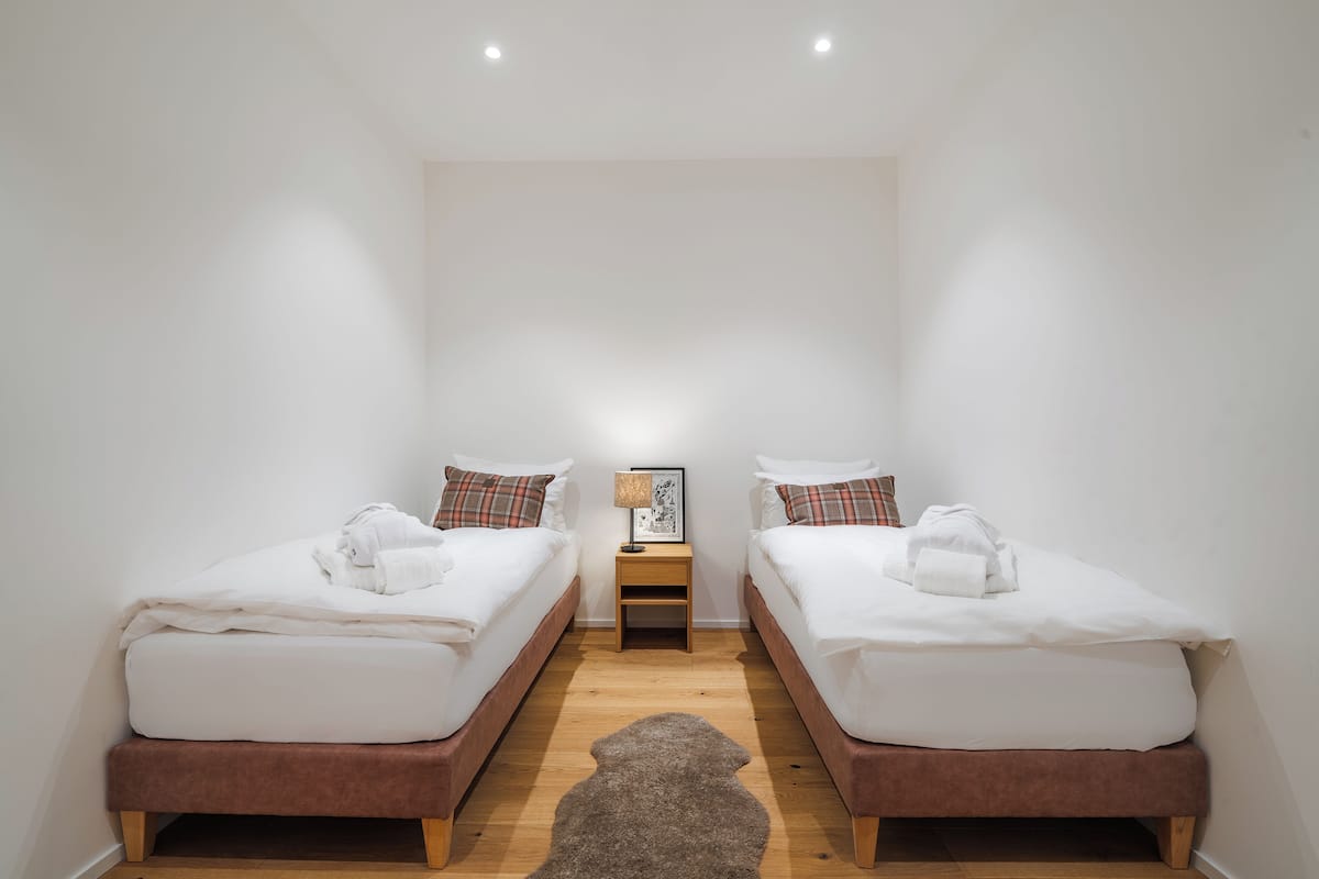 Alpine : Appartement 72 | Roupas de cama premium, cofres nos quartos, berços grátis