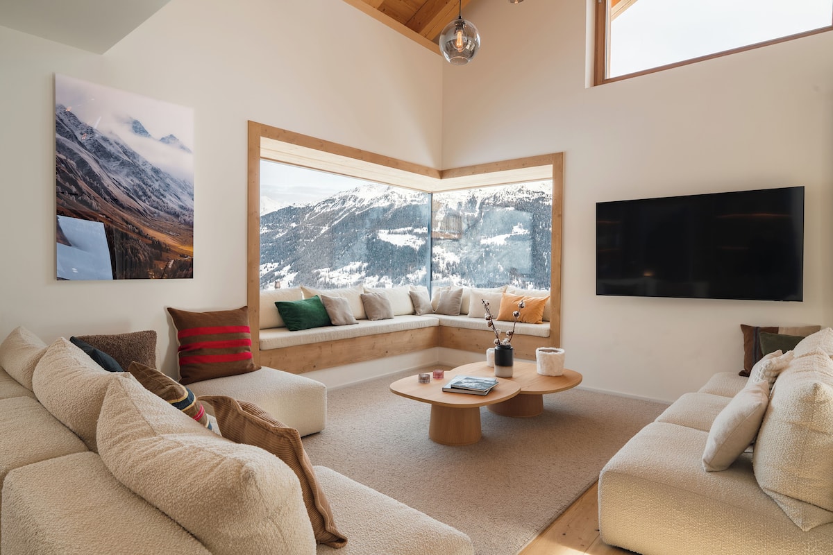 Alpine : Chalet H | Roupas de cama premium, cofres nos quartos, berços grátis