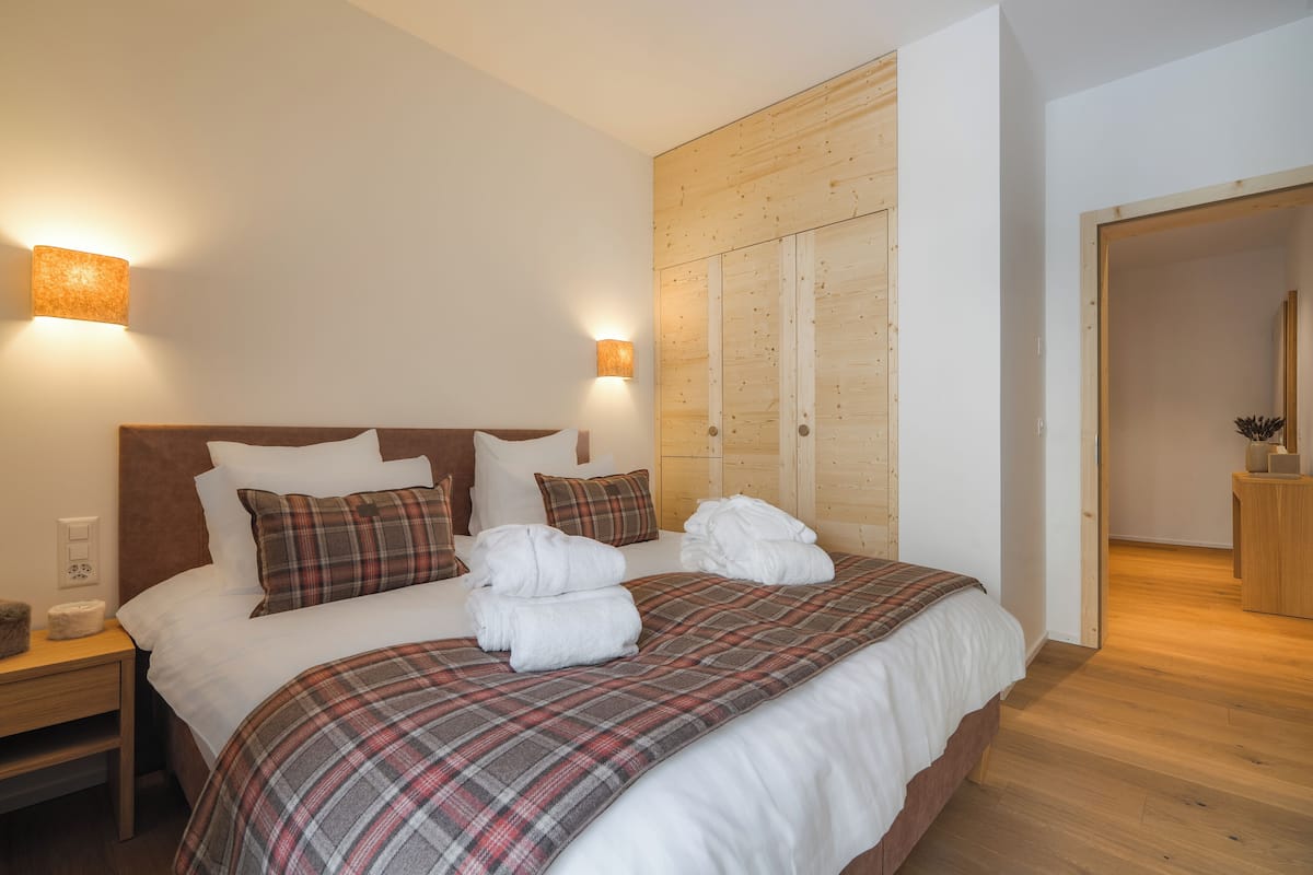 Alpine : Appartement 94 | Roupas de cama premium, cofres nos quartos, berços grátis