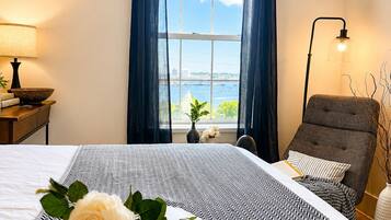Apartamento Deluxe, vista para a baía | Lençóis de algodão egípcio, roupa de alta qualidade