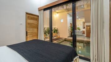 Villa Deluxe, 2 quartos, piscina privativa | Lençóis de algodão egípcio, roupa de alta qualidade, cofre no quarto