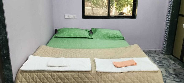 Pereyra Farm House - Karjat