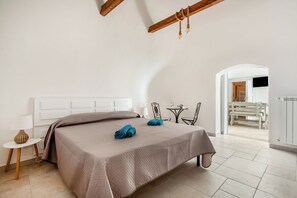 Apartamento família, 3 quartos, 2 banheiros (Trulli Trullò in Locorotondo) | 3 quartos, ferros/tábuas de passar roupa, Wi-Fi de cortesia