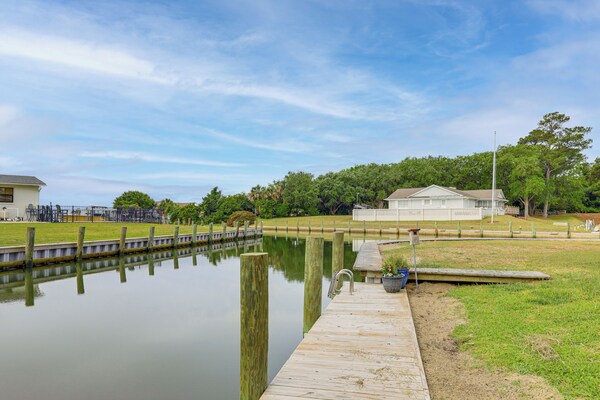 On The Icw: Personal Dock, Ocean Fishing & Beach! - Emerald Isle, NC