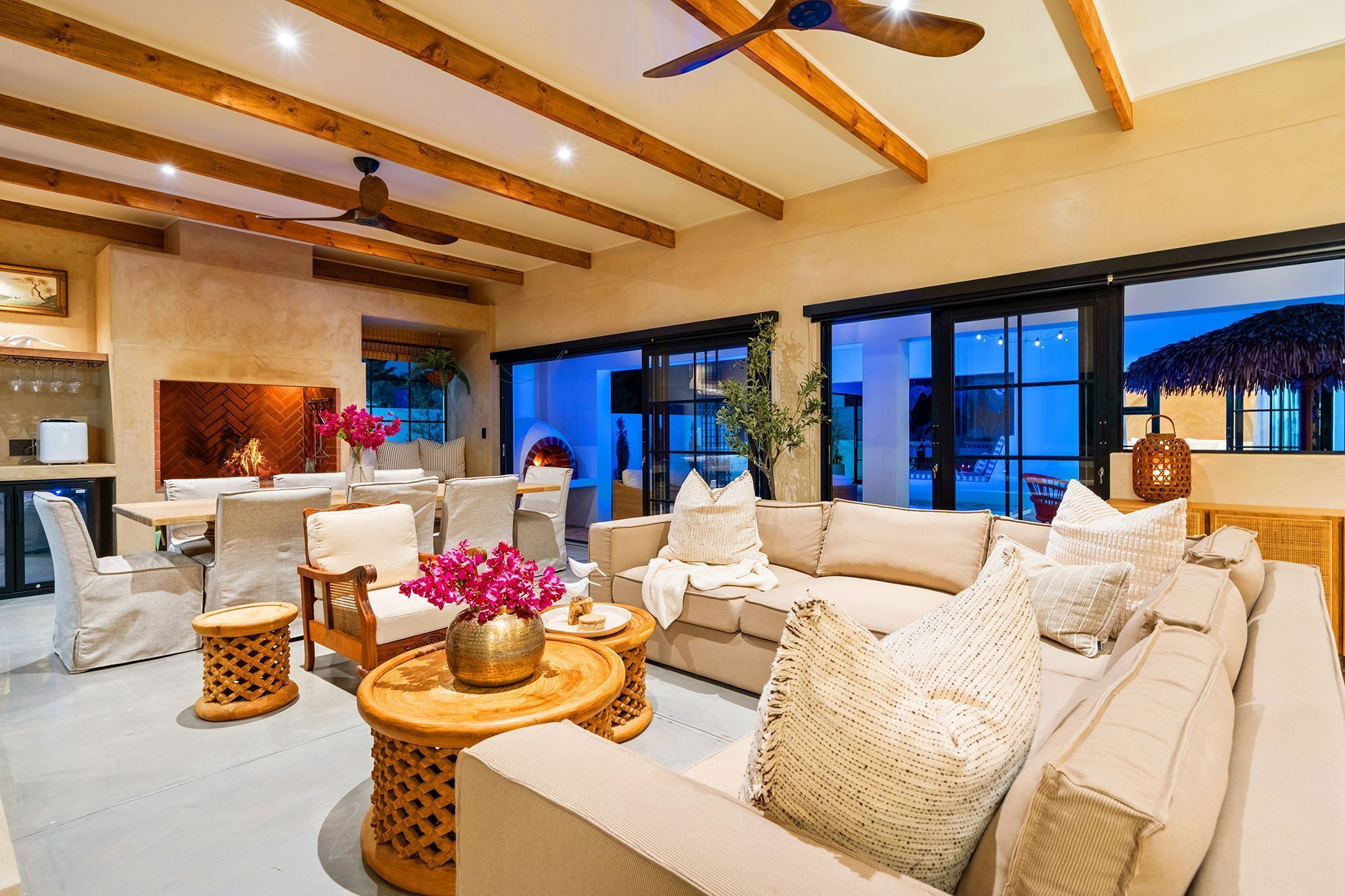 The Lazy Olive - Four Bedroom House, Sleeps 8 - Saint Helena Bay