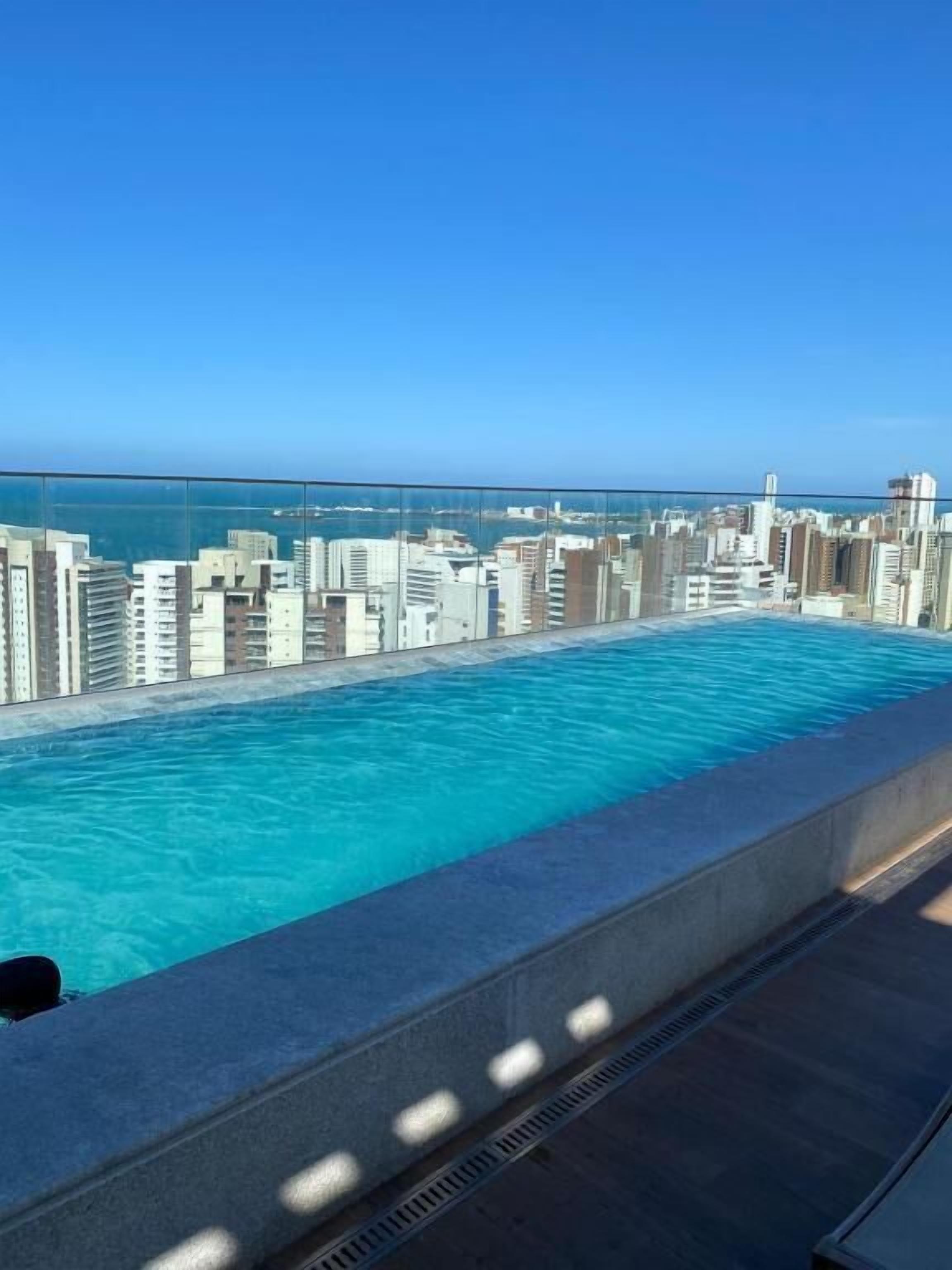 15 piscinas exteriores, da(s) 5:00 à(s) 0:00, espreguiçadeiras 