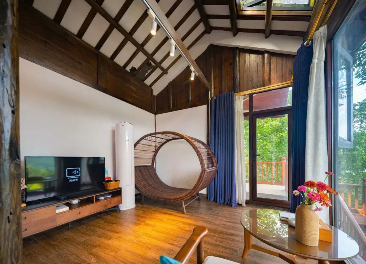 Quarto Duplo Superior, 1 cama de casal, terraço, vista para o vale | Edredões de penas, com decoração personalizada 