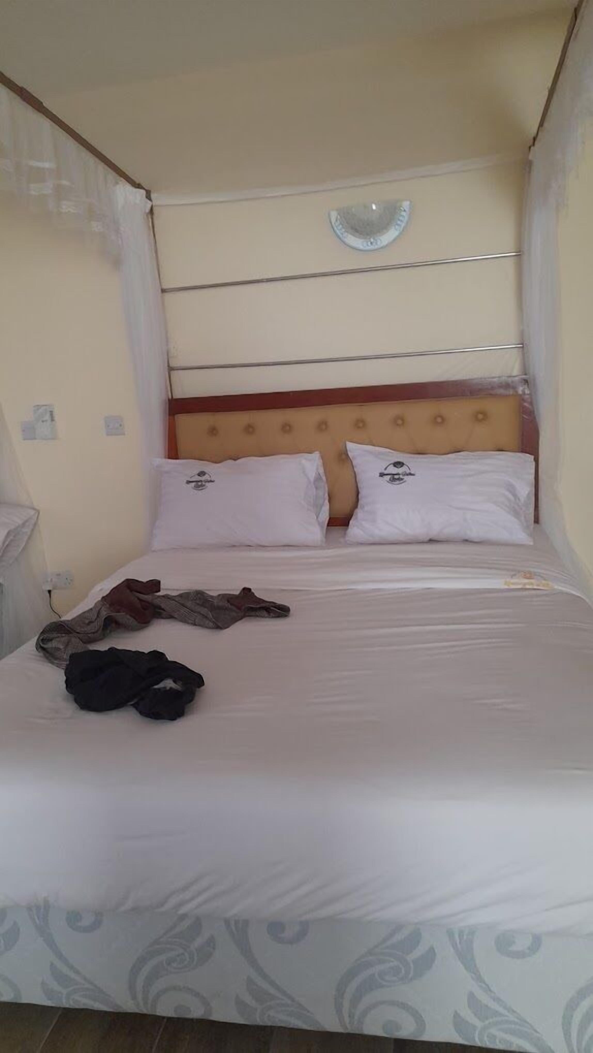 Quarto Individual Deluxe | Wi-fi grátis, roupa de cama fornecida 
