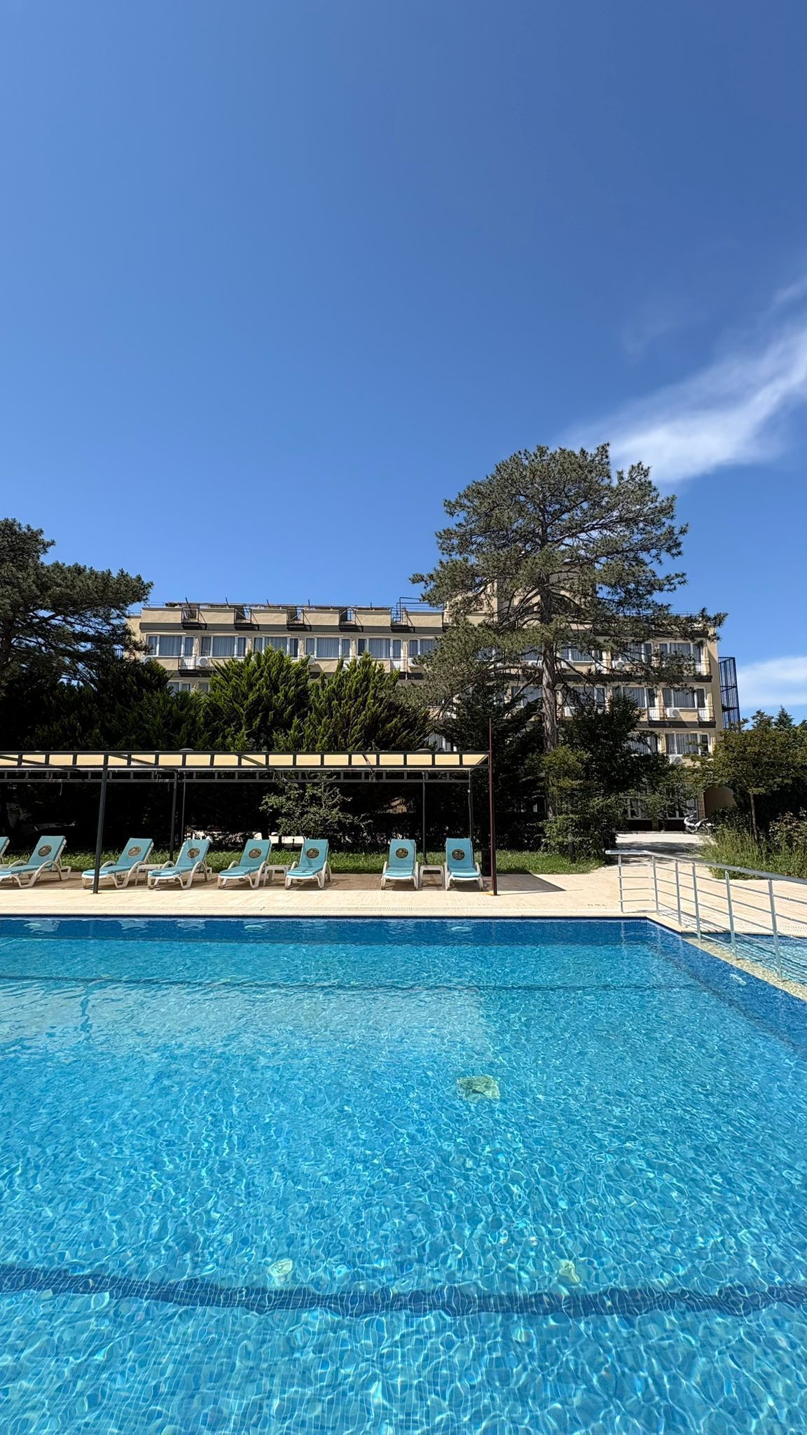 Piscina externa sazonal