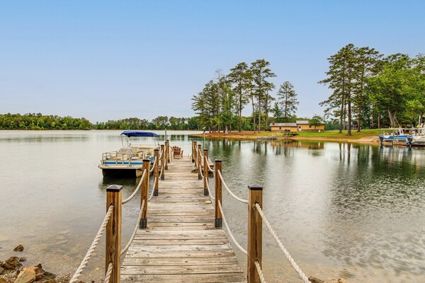 Bring Your Boat! Lake Murray Cabin W/ Private Dock - South Carolina