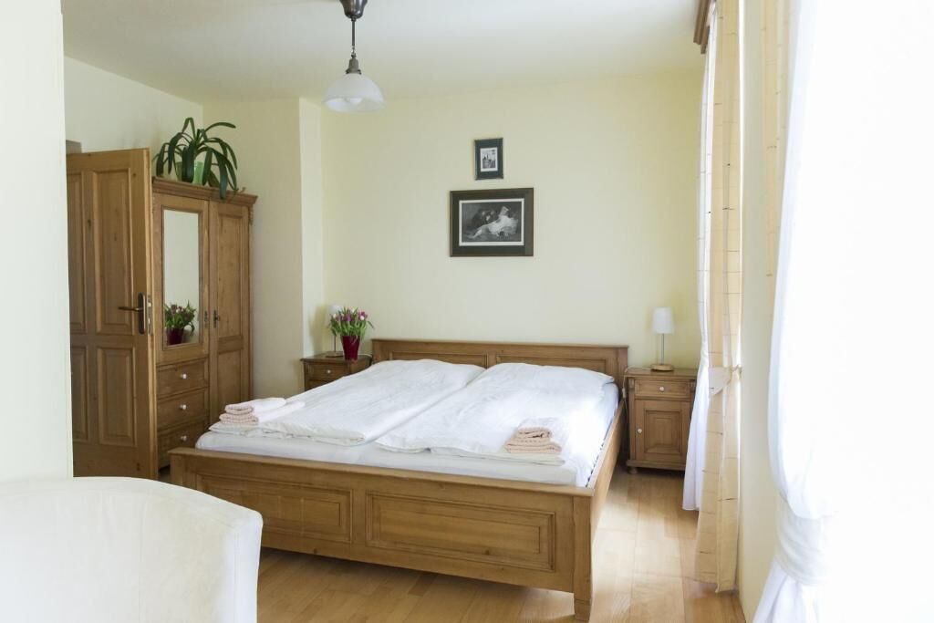 Quarto casal, vista para a cidade | Escrivaninha, Wi-Fi de cortesia, acesso para cadeiras de rodas